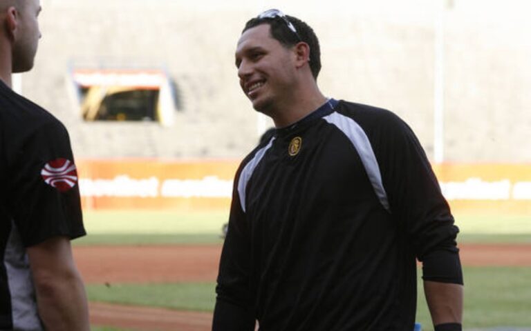 Asdrúbal Cabrera se despide del Caracas para vestir el uniforme de Caribes